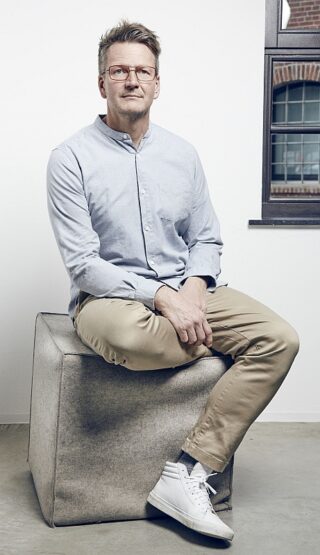 Nie mehr eine Schraube locker: Brillen-Scharnier neu gedacht › eyebizz